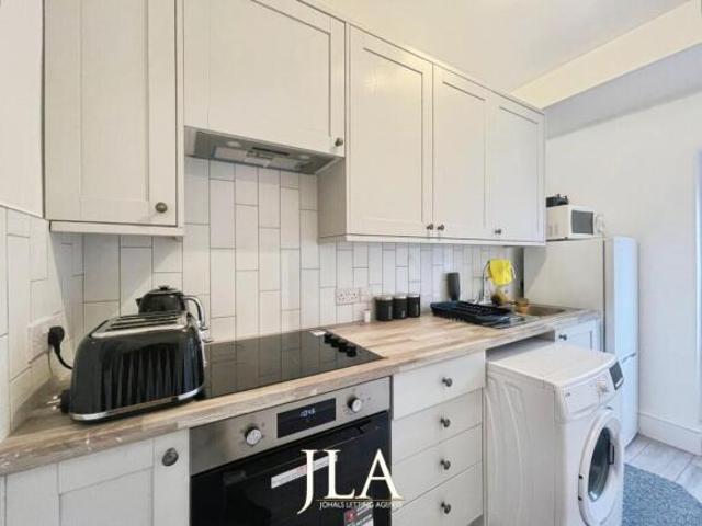 3 bedroom terraced house for rent in Hinckley Road, Leicester, LE3