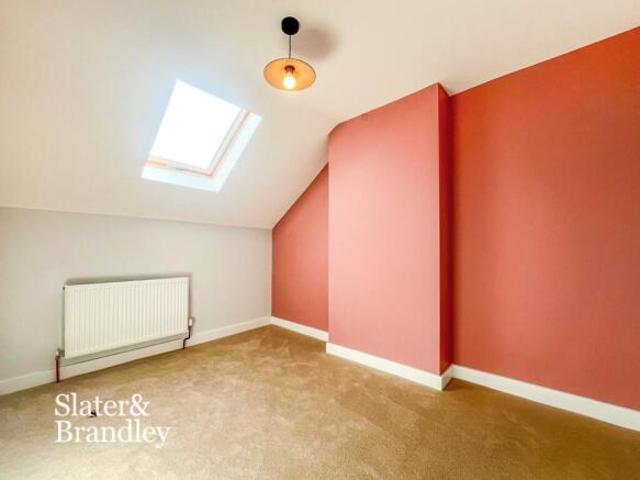 4 bedroom terraced house for rent in Hucknall Road, Nottingham, NG5