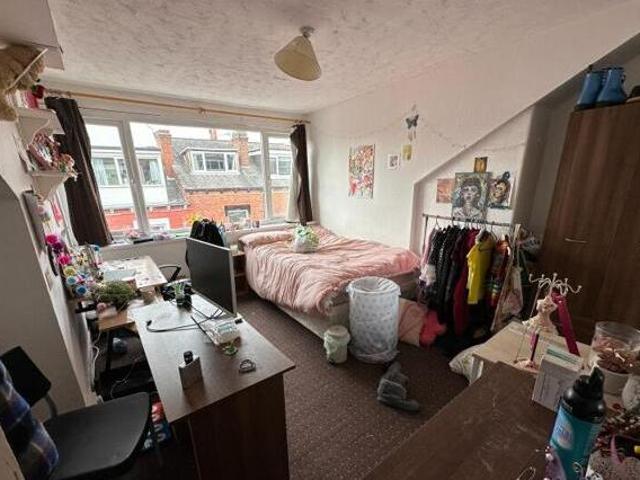 4 Bedroom Terraced House For Rent In Hyde Park