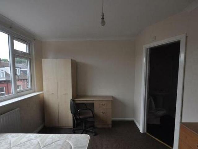 4 Bedroom Terraced House For Rent In Hyde Park