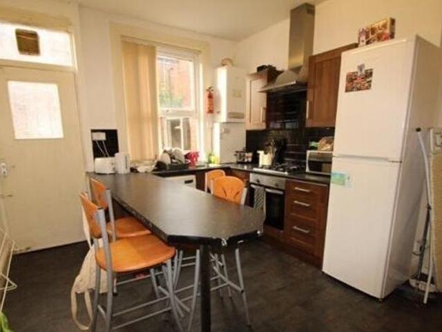 4 Bedroom Terraced House For Rent In Hyde Park