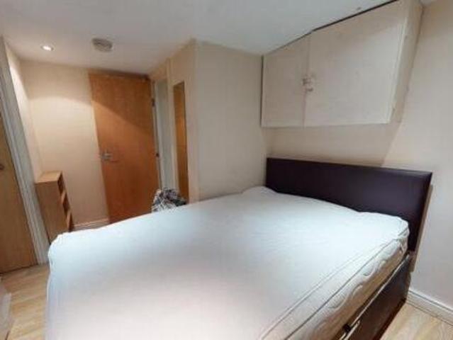 4 Bedroom Terraced House For Rent In Hyde Park