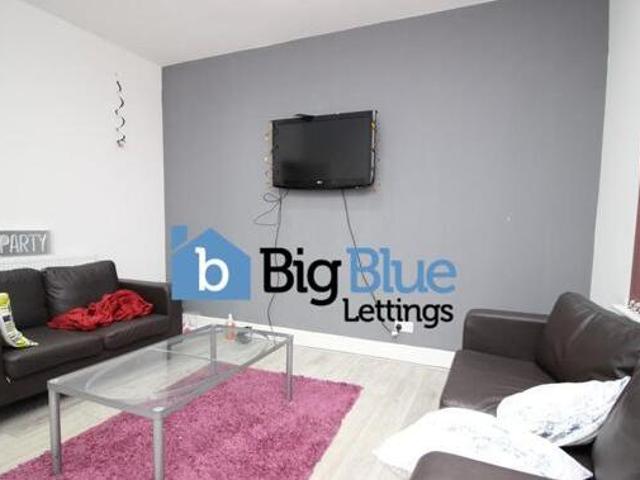 4 Bedroom Terraced House For Rent In Hyde Park