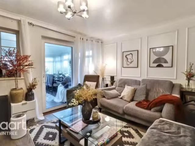 4 bedroom terraced house for rent in Juniper Crescent, Witham.