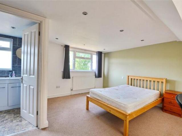 4 bedroom terraced house for rent in Okebourne Close, Brentry, Bristol, BS10