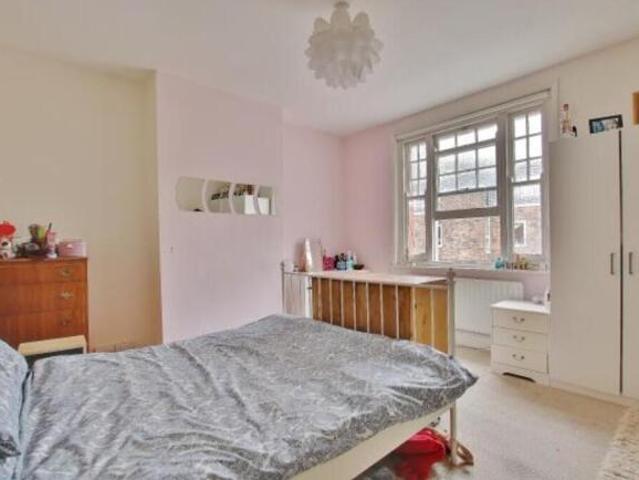 4 bedroom terraced house for rent in Lower Brook Street, Winchester, SO23