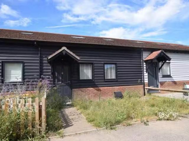 4 bedroom terraced house for rent in Loxwood Road Cranleigh GU6