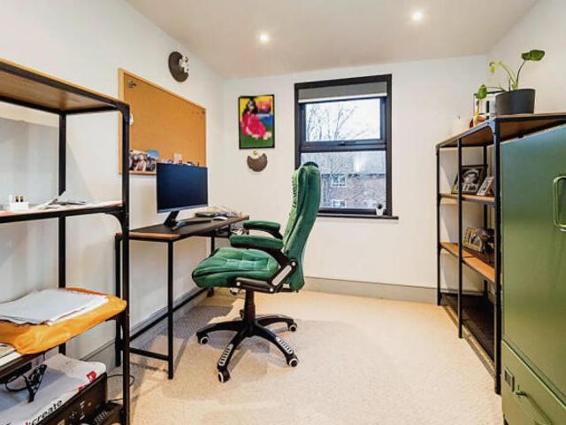 4 bedroom terraced house for rent in London, E6