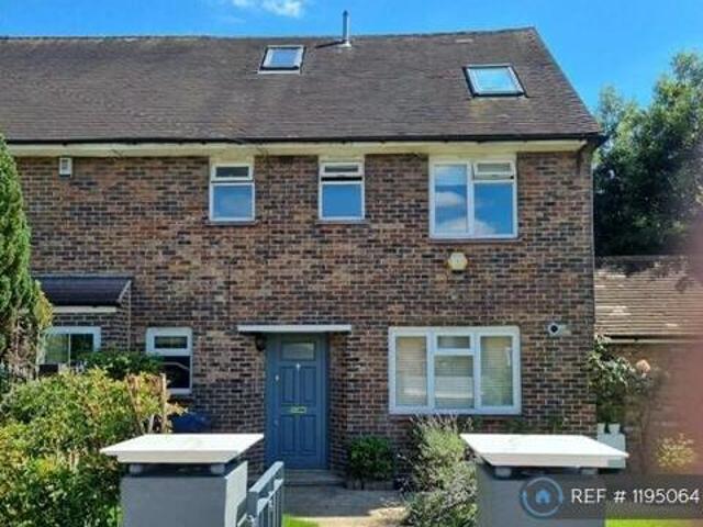 4 Bedroom Terraced House For Rent In London