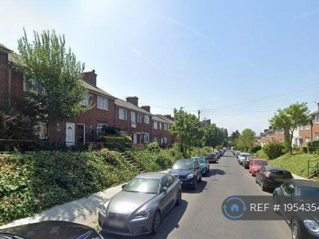 4 Bedroom Terraced House For Rent In London
