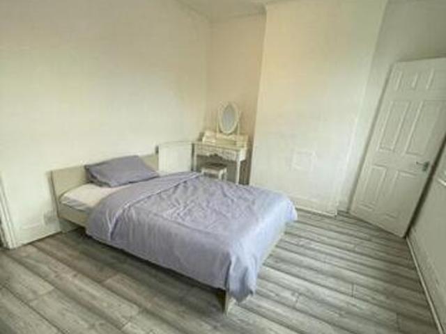 4 Bedroom Terraced House For Rent In London