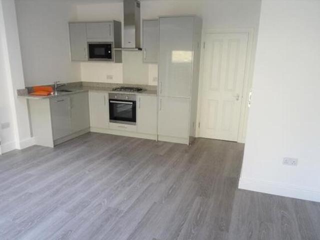 4 Bedroom Terraced House For Rent In London