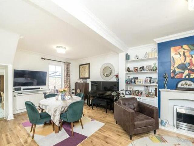 4 Bedroom Terraced House For Rent In London