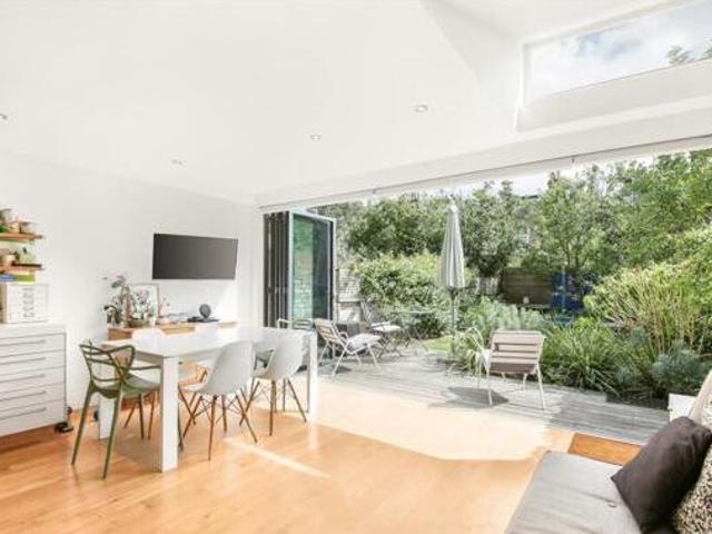 4 Bedroom Terraced House For Rent In London