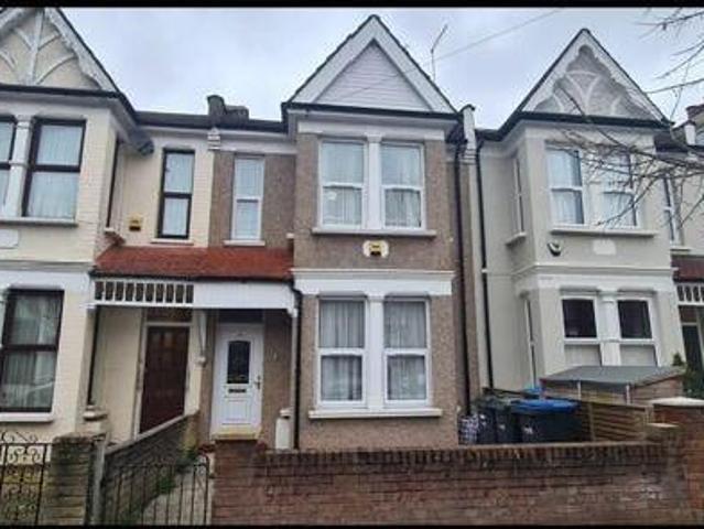 4 Bedroom Terraced House For Rent In London