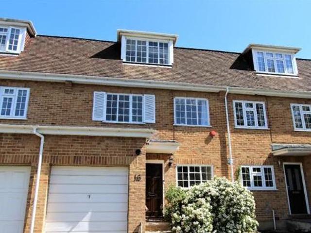 4 Bedroom Terraced House For Rent In London