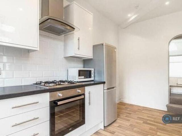 4 Bedroom Terraced House For Rent In London