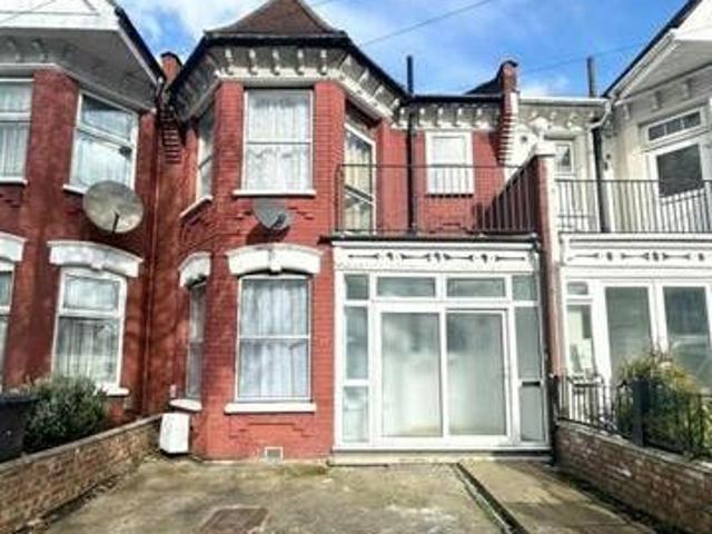 4 Bedroom Terraced House For Rent In London