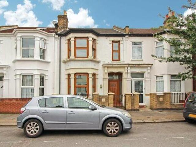 4 Bedroom Terraced House For Rent In London