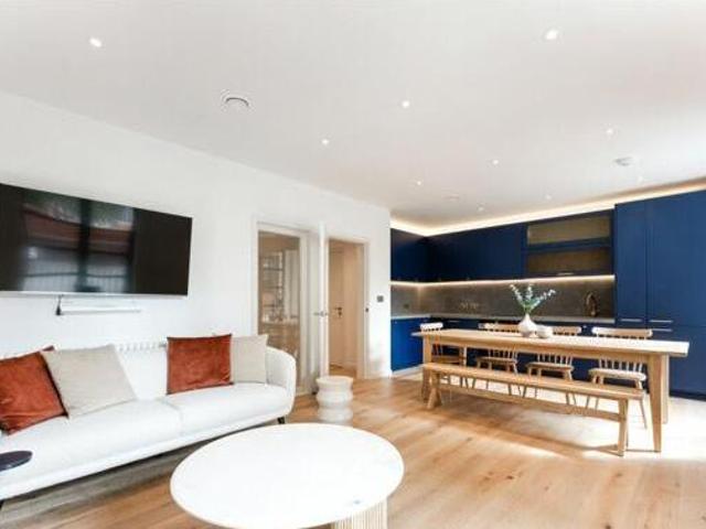 4 Bedroom Terraced House For Rent In London