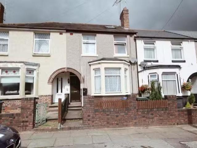 4 bedroom terraced house for rent in Lavender Avenue, Coventry.