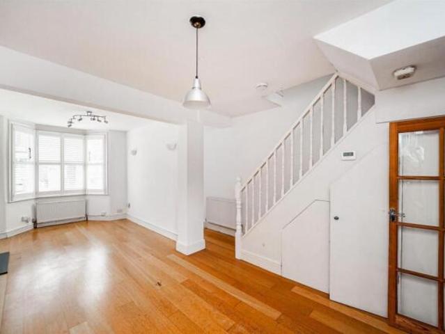 4 bedroom terraced house for rent in Lancaster Road, Walthamstow, E17