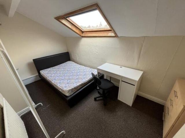 4 bedroom terraced house for rent in Langdale Terrace, Leeds, West Yorkshire, LS6