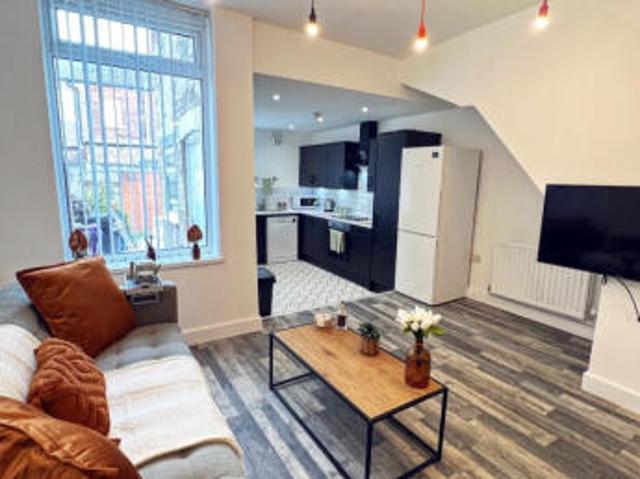 4 bedroom terraced house for rent in Langton Road, Liverpool, Merseyside, L15