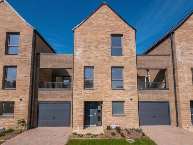 4 bedroom terraced house for rent in Leaf Living at Beckley Place, Oxford, OX3