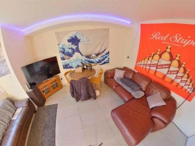 4 Bedroom Terraced House For Rent In Leeds