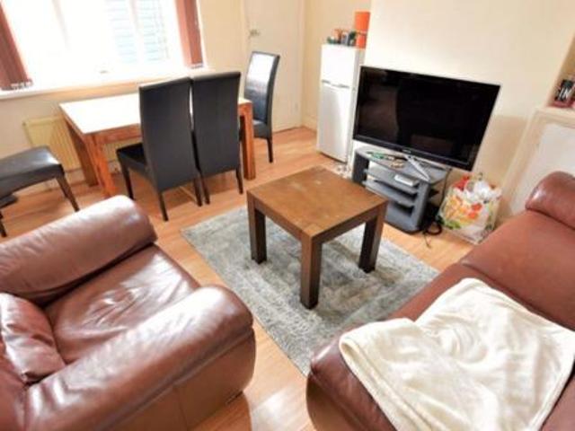 4 Bedroom Terraced House For Rent In Leeds, West Yorkshire