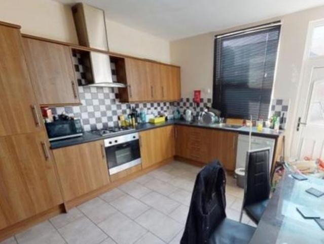 4 Bedroom Terraced House For Rent In Leeds, West Yorkshire