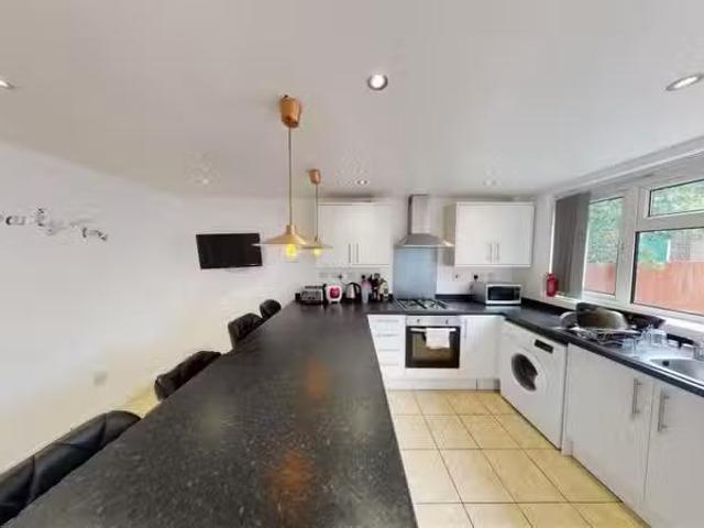 4 bedroom terraced house for rent in Monument Road, Birmingham.