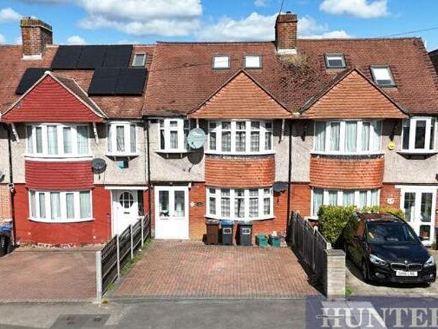 4 Bedroom Terraced House For Rent In Morden