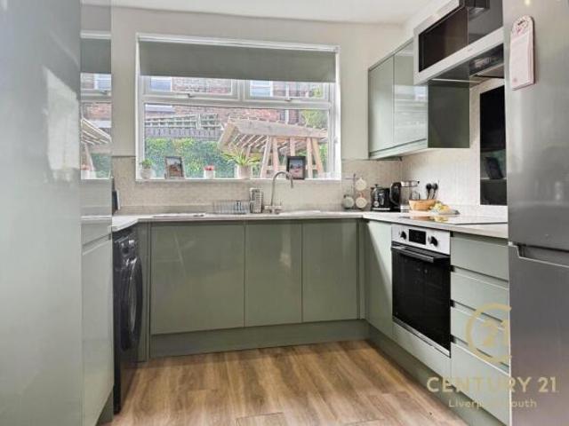 4 bedroom terraced house for rent in Moss Street, Garston, Liverpool, L19