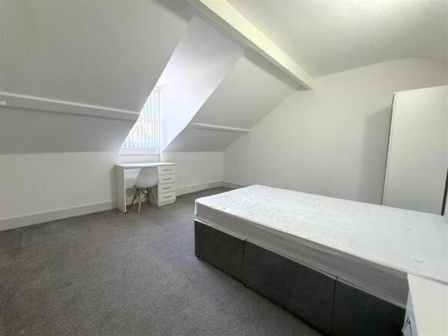 4 bedroom terraced house for rent in Mostyn Road, Edgbaston, B16