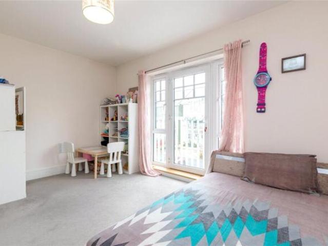 4 bedroom terraced house for rent in Maine Street, Reading, Berkshire, RG2