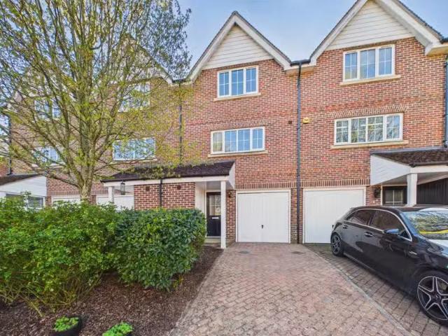 4 bedroom terraced house for rent in Mallard Place, High Wycom.