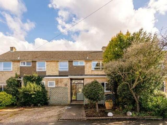 4 bedroom terraced house for rent in Marshall Place Oakley Green Road SL4
