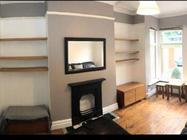 4 bedroom terraced house for rent in Meanwood Road, Leeds, LS7