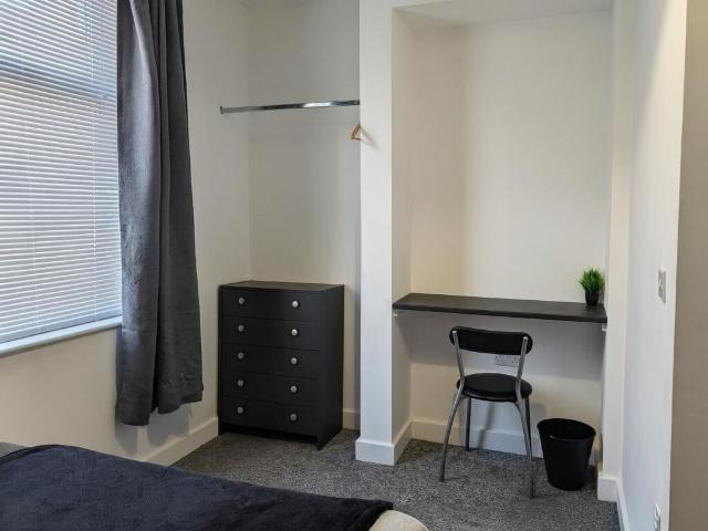 4 bedroom terraced house for rent in Merchant Street, Derby, DE22