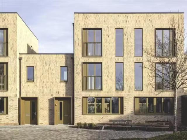 4 bedroom terraced house for rent in Milne Avenue, Eddington.