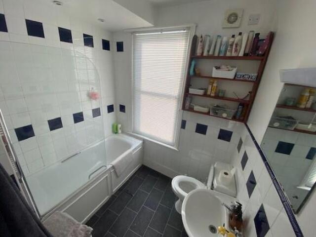 4 bedroom terraced house for rent in Milner Road, BN2