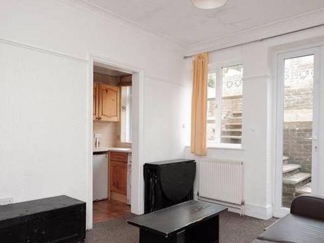 4 bedroom terraced house for rent in Milner Road Brighton BN2