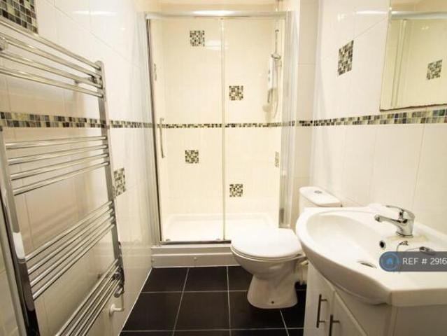 4 bedroom terraced house for rent in Milton Road, Southampton, SO15