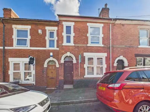 4 bedroom terraced house for rent in Milton Street, DE22