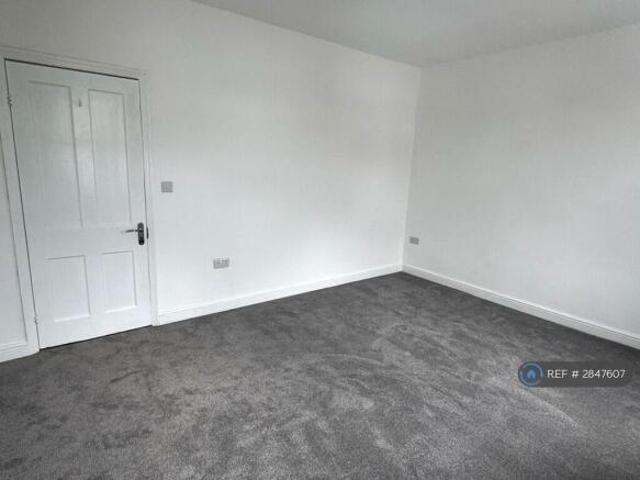 4 bedroom terraced house for rent in Northborough Road, London, SW16