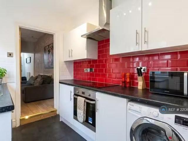 4 bedroom terraced house for rent in Northfield Road, Coventry.