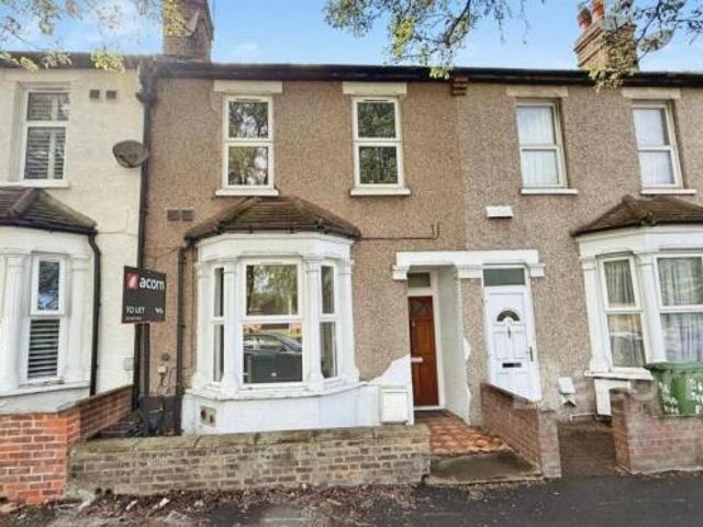 4 bedroom terraced house for rent in South Road Erith DA8