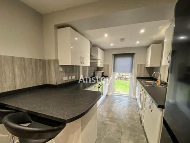 4 Bedroom Terraced House For Rent In Southampton, Hampshire